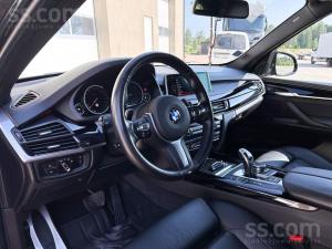 Blue BMW X5 2015 in Riga, with an engine capacity of 3.00 L and mileage of 242 thousand km for 23499 €, photo 8 on AUTOMOTO.COM.LV