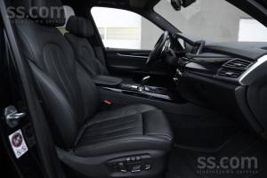 Blue BMW X5 2015 in Riga, with an engine capacity of 3.00 L and mileage of 242 thousand km for 23499 €, photo 15 on AUTOMOTO.COM.LV