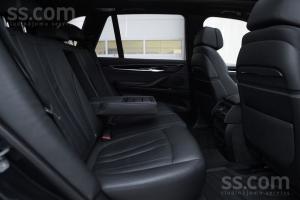 Blue BMW X5 2015 in Riga, with an engine capacity of 3.00 L and mileage of 242 thousand km for 23499 €, photo 25 on AUTOMOTO.COM.LV