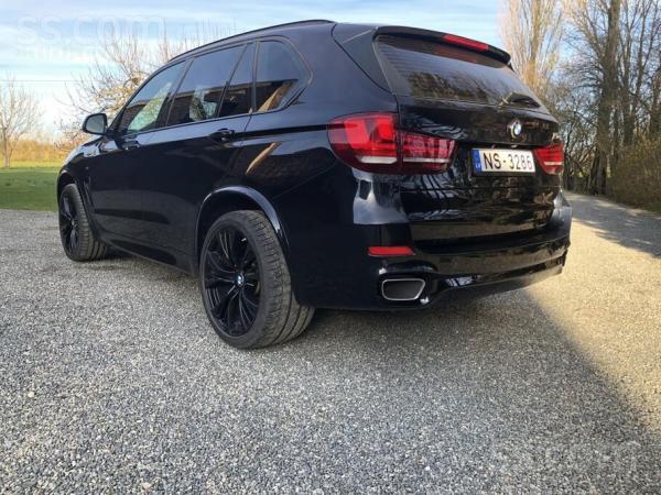 Blue BMW X5 2015 in Bauska, with an engine capacity of 3.00 L and mileage of 207 thousand km for 22500 €, photo 4 on AUTOMOTO.COM.LV