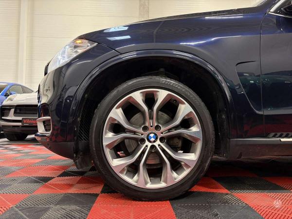 Blue BMW X5 2015 in Vilnius, with an engine capacity of 2.98 L and mileage of 156 thousand km for 14999 €, photo 9 on AUTOMOTO.COM.LV