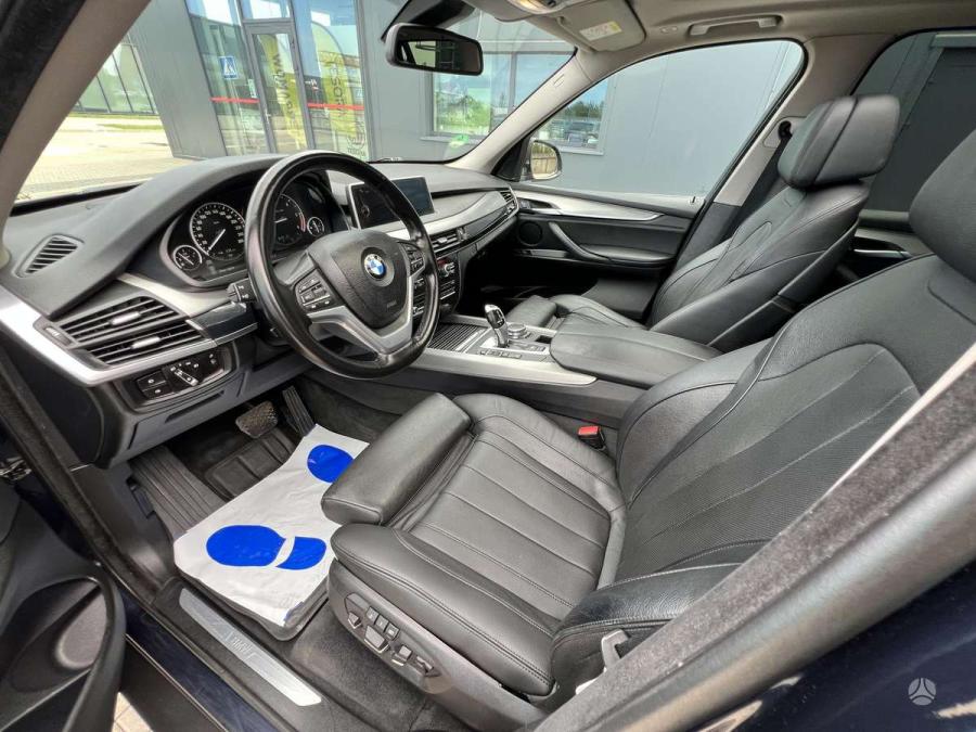 Blue BMW X5 2015 in Siauliai, with an engine capacity of 2.99 L and mileage of 275 thousand km for 16400 €, photo 19 on AUTOMOTO.COM.LV