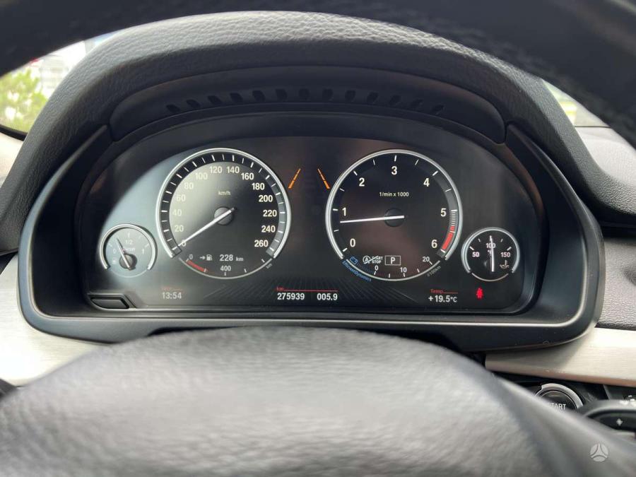 Blue BMW X5 2015 in Siauliai, with an engine capacity of 2.99 L and mileage of 275 thousand km for 16400 €, photo 20 on AUTOMOTO.COM.LV