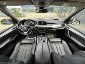 Blue BMW X5 2015 in Siauliai, with an engine capacity of 2.99 L and mileage of 275 thousand km for 16400 €, photo 22 on AUTOMOTO.COM.LV