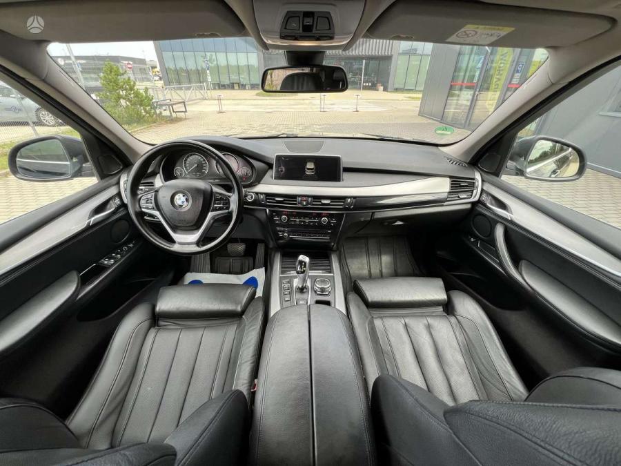 Blue BMW X5 2015 in Siauliai, with an engine capacity of 2.99 L and mileage of 275 thousand km for 16400 €, photo 22 on AUTOMOTO.COM.LV