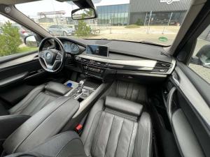 Blue BMW X5 2015 in Siauliai, with an engine capacity of 2.99 L and mileage of 275 thousand km for 16400 €, photo 36 on AUTOMOTO.COM.LV