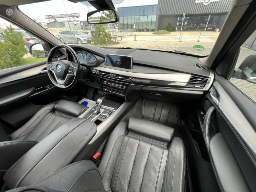 Blue BMW X5 2015 in Siauliai, with an engine capacity of 2.99 L and mileage of 275 thousand km for 16400 €, photo 36 on AUTOMOTO.COM.LV