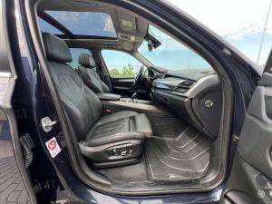Blue BMW X5 2015 in Siauliai, with an engine capacity of 2.99 L and mileage of 275 thousand km for 16400 €, photo 37 on AUTOMOTO.COM.LV