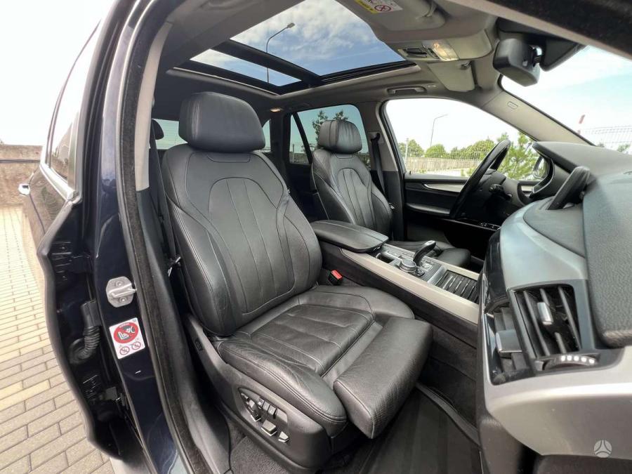 Blue BMW X5 2015 in Siauliai, with an engine capacity of 2.99 L and mileage of 275 thousand km for 16400 €, photo 38 on AUTOMOTO.COM.LV