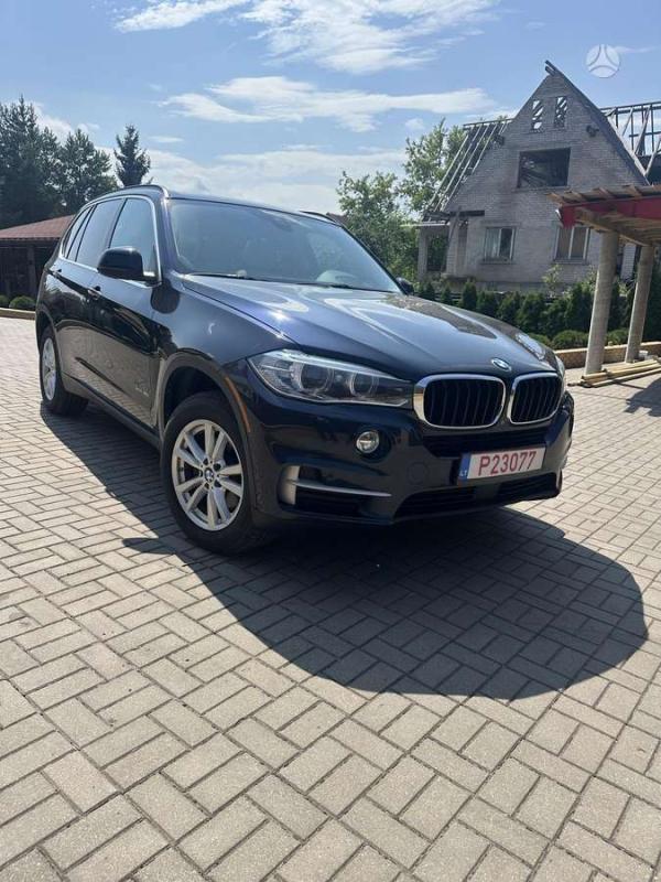 Синий БМВ Х5 2015 в Вильнюс, объемом двигателя 2.98 л и пробегом 275 тыс. км за 14500 €, фото 1 на AUTOMOTO.COM.LV
