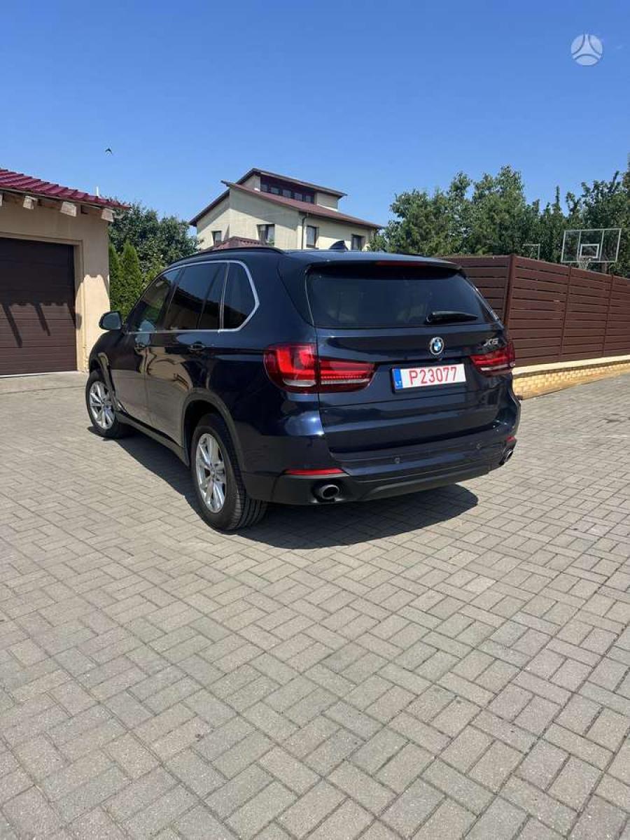 Blue BMW X5 2015 in Vilnius, with an engine capacity of 2.98 L and mileage of 275 thousand km for 14500 €, photo 3 on AUTOMOTO.COM.LV