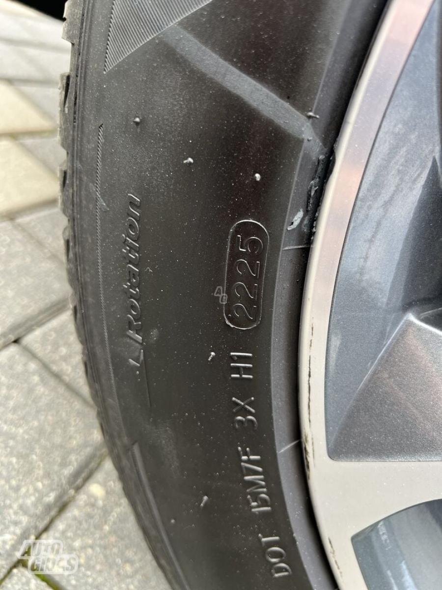 Blue BMW X5 2015 in Siauliai, with an engine capacity of 3.00 L and mileage of 275 thousand km for 16400 €, photo 15 on AUTOMOTO.COM.LV