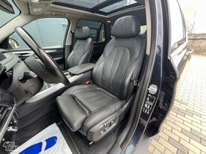 Blue BMW X5 2015 in Siauliai, with an engine capacity of 3.00 L and mileage of 275 thousand km for 16400 €, photo 30 on AUTOMOTO.COM.LV