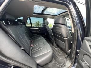 Blue BMW X5 2015 in Siauliai, with an engine capacity of 3.00 L and mileage of 275 thousand km for 16400 €, photo 31 on AUTOMOTO.COM.LV