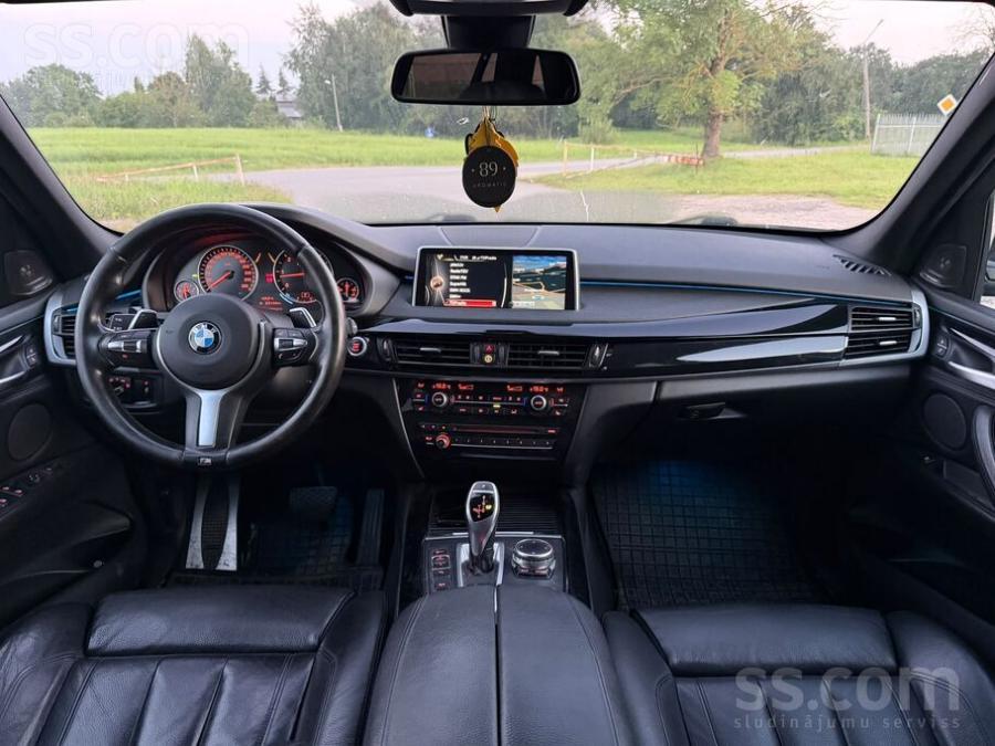 Zils BMW X5 2015 Bauska, ar dzinēja tilpumu 3.00 L un nobraukumu 310 tūkst. km par 18000 €, foto 4 vietnē AUTOMOTO.COM.LV