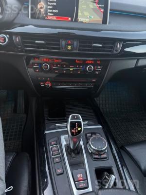 Zils BMW X5 2015 Bauska, ar dzinēja tilpumu 3.00 L un nobraukumu 310 tūkst. km par 18000 €, foto 8 vietnē AUTOMOTO.COM.LV
