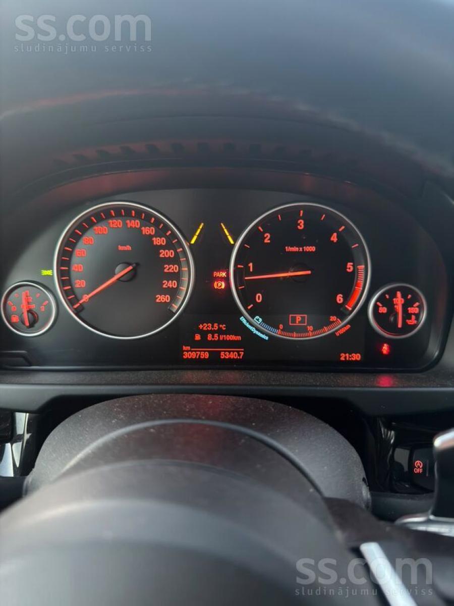 Zils BMW X5 2015 Bauska, ar dzinēja tilpumu 3.00 L un nobraukumu 310 tūkst. km par 18000 €, foto 9 vietnē AUTOMOTO.COM.LV