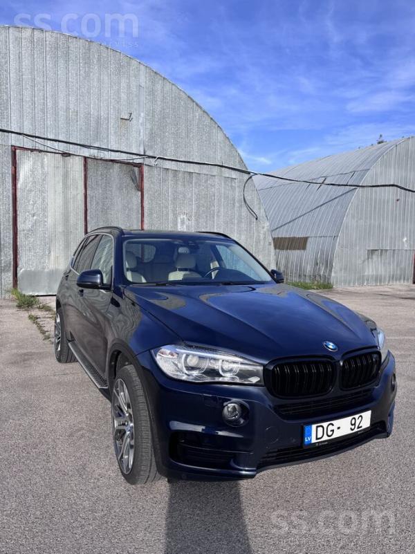 Zils BMW X5 2015 Rīga, ar dzinēja tilpumu 3.00 L un nobraukumu 190 tūkst. km par 17500 €, foto 2 vietnē AUTOMOTO.COM.LV
