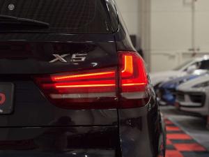 Zils BMW X5 2015 Viļņa, ar dzinēja tilpumu 2.99 L un nobraukumu 297 tūkst. km par 18490 €, foto 9 vietnē AUTOMOTO.COM.LV