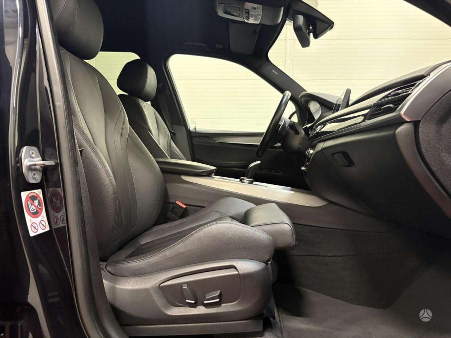 Zils BMW X5 2015 Viļņa, ar dzinēja tilpumu 2.99 L un nobraukumu 297 tūkst. km par 18490 €, foto 17 vietnē AUTOMOTO.COM.LV