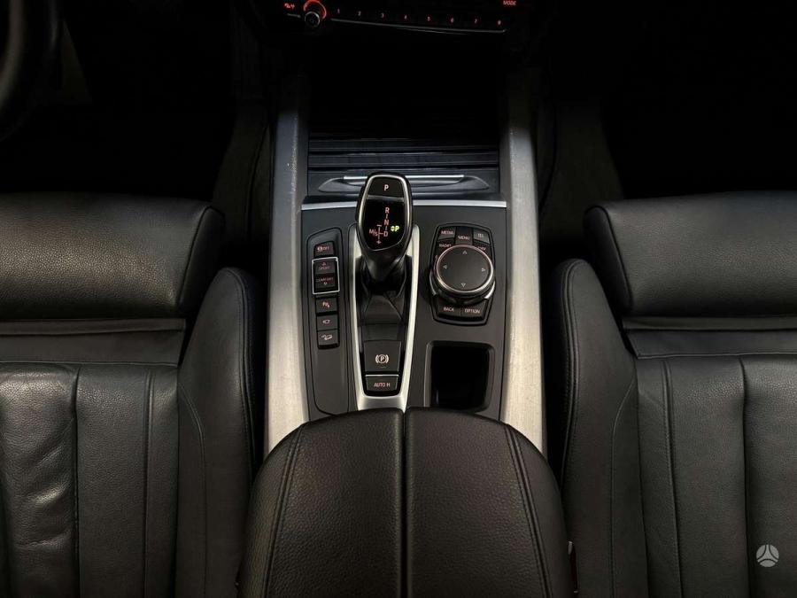 Zils BMW X5 2015 Viļņa, ar dzinēja tilpumu 2.99 L un nobraukumu 297 tūkst. km par 18490 €, foto 22 vietnē AUTOMOTO.COM.LV