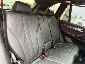 Zils BMW X5 2015 Kauņa, ar dzinēja tilpumu 2.99 L un nobraukumu 251 tūkst. km par 22490 €, foto 29 vietnē AUTOMOTO.COM.LV