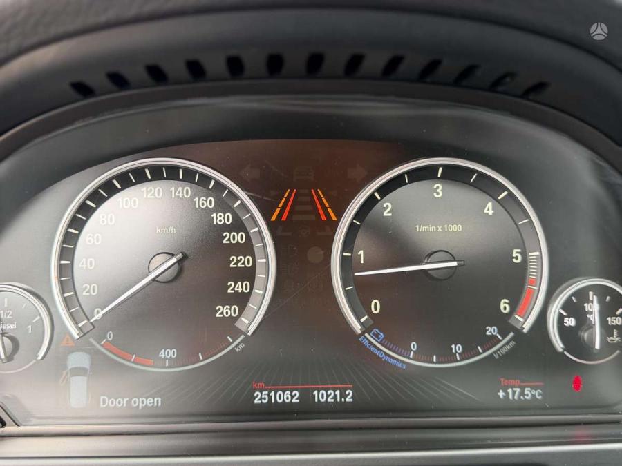 Zils BMW X5 2015 Kauņa, ar dzinēja tilpumu 2.99 L un nobraukumu 251 tūkst. km par 22490 €, foto 43 vietnē AUTOMOTO.COM.LV