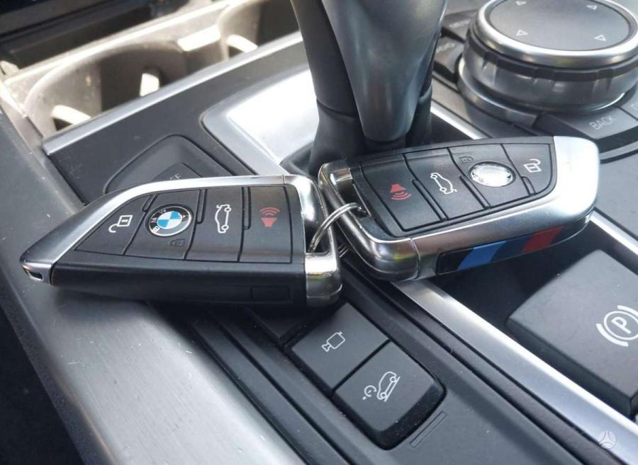Blue BMW X5 2015 in Vilnius, with an engine capacity of 2.98 L and mileage of 222 thousand km for 13050 €, photo 12 on AUTOMOTO.COM.LV