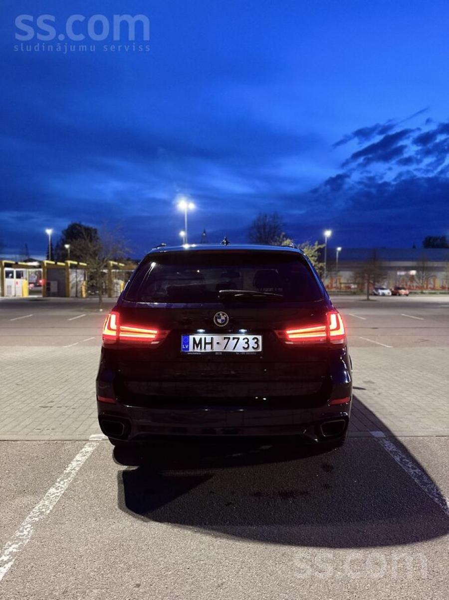 Zils BMW X5 2016 Liepāja, ar dzinēja tilpumu 3.00 L un nobraukumu 333 tūkst. km par 19000 €, foto 5 vietnē AUTOMOTO.COM.LV