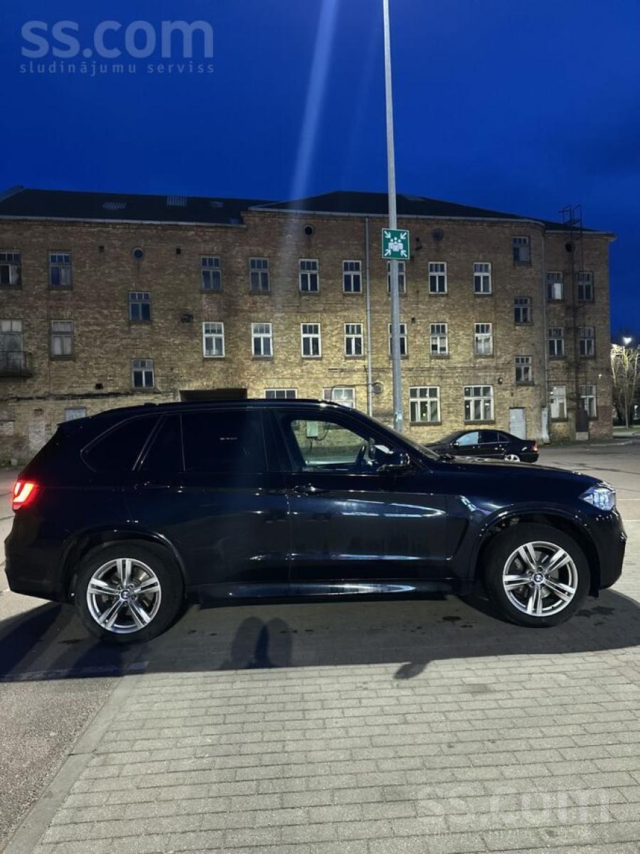 Zils BMW X5 2016 Liepāja, ar dzinēja tilpumu 3.00 L un nobraukumu 333 tūkst. km par 19000 €, foto 7 vietnē AUTOMOTO.COM.LV