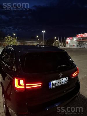 Zils BMW X5 2016 Liepāja, ar dzinēja tilpumu 3.00 L un nobraukumu 333 tūkst. km par 19000 €, foto 27 vietnē AUTOMOTO.COM.LV
