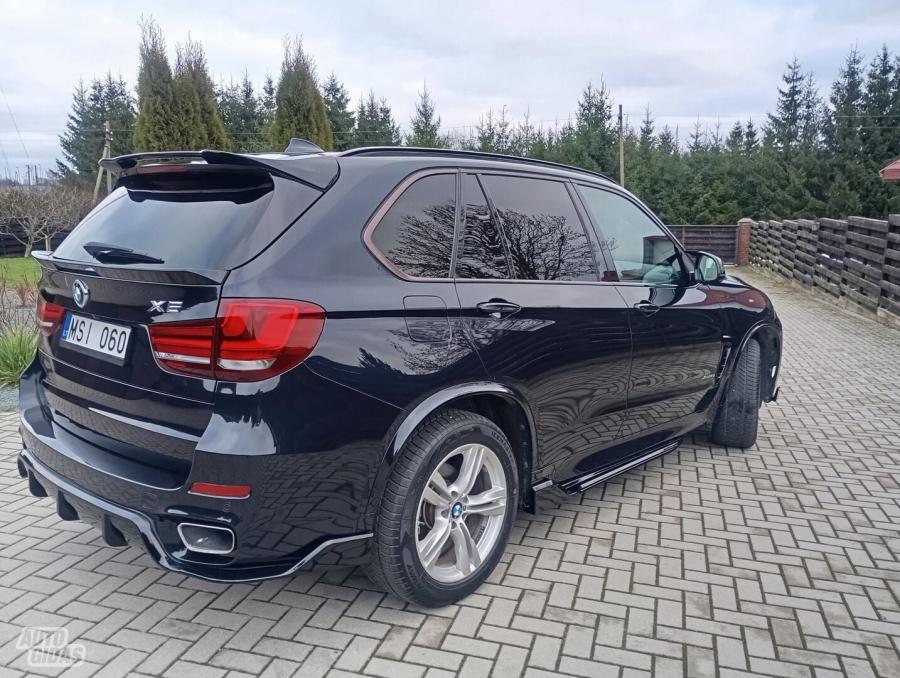 Blue BMW X5 2016 in Telschi, with an engine capacity of 3.50 L and mileage of 317 thousand km for 18500 €, photo 2 on AUTOMOTO.COM.LV