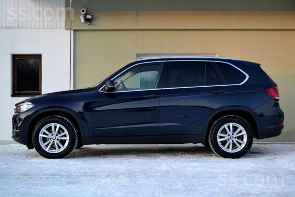 Zils BMW X5 2016 Tukums, ar dzinēja tilpumu 3.00 L un nobraukumu 238 tūkst. km par 19990 €, foto 10 vietnē AUTOMOTO.COM.LV