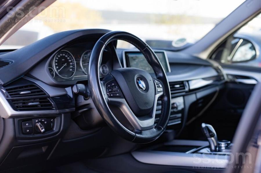 Zils BMW X5 2016 Rīga, ar dzinēja tilpumu 3.00 L un nobraukumu 324 tūkst. km par 18990 €, foto 15 vietnē AUTOMOTO.COM.LV