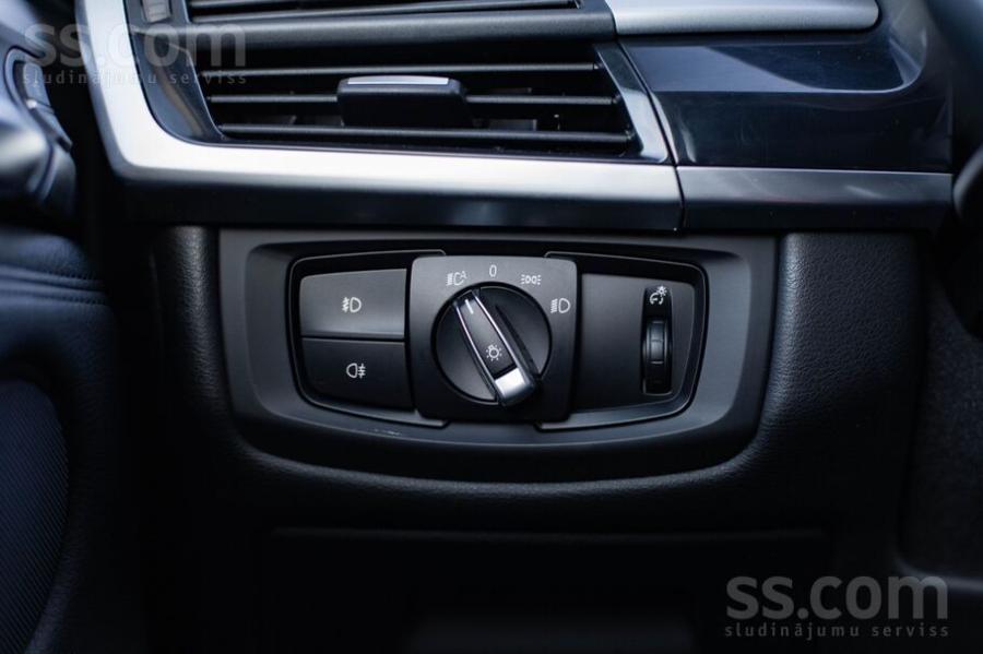 Zils BMW X5 2016 Rīga, ar dzinēja tilpumu 3.00 L un nobraukumu 324 tūkst. km par 18990 €, foto 17 vietnē AUTOMOTO.COM.LV