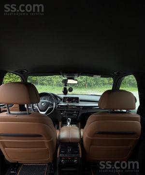 Blue BMW X5 2016 in Riga, with an engine capacity of 3.00 L and mileage of 279 thousand km for 20450 €, photo 13 on AUTOMOTO.COM.LV