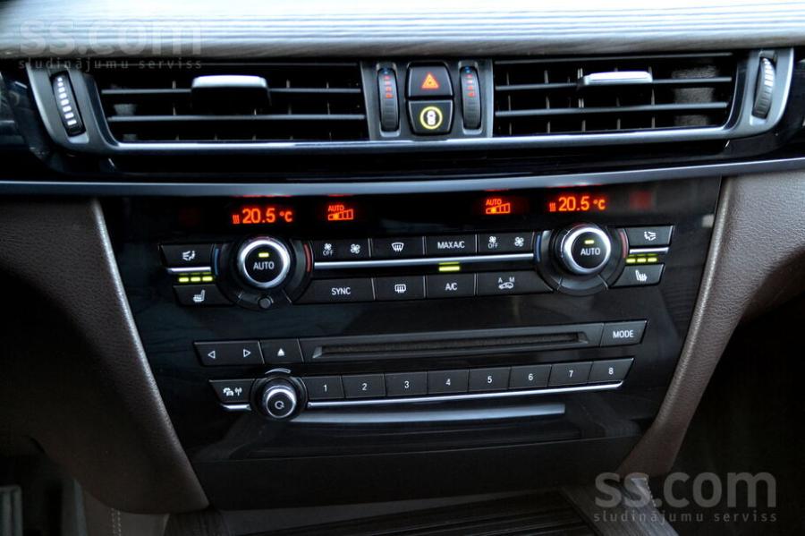 Zils BMW X5 2016 Tukums, ar dzinēja tilpumu 3.00 L un nobraukumu 238 tūkst. km par 18990 €, foto 22 vietnē AUTOMOTO.COM.LV