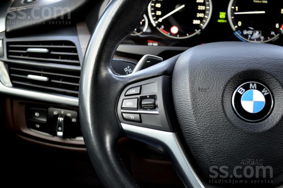 Zils BMW X5 2016 Tukums, ar dzinēja tilpumu 3.00 L un nobraukumu 238 tūkst. km par 18990 €, foto 27 vietnē AUTOMOTO.COM.LV