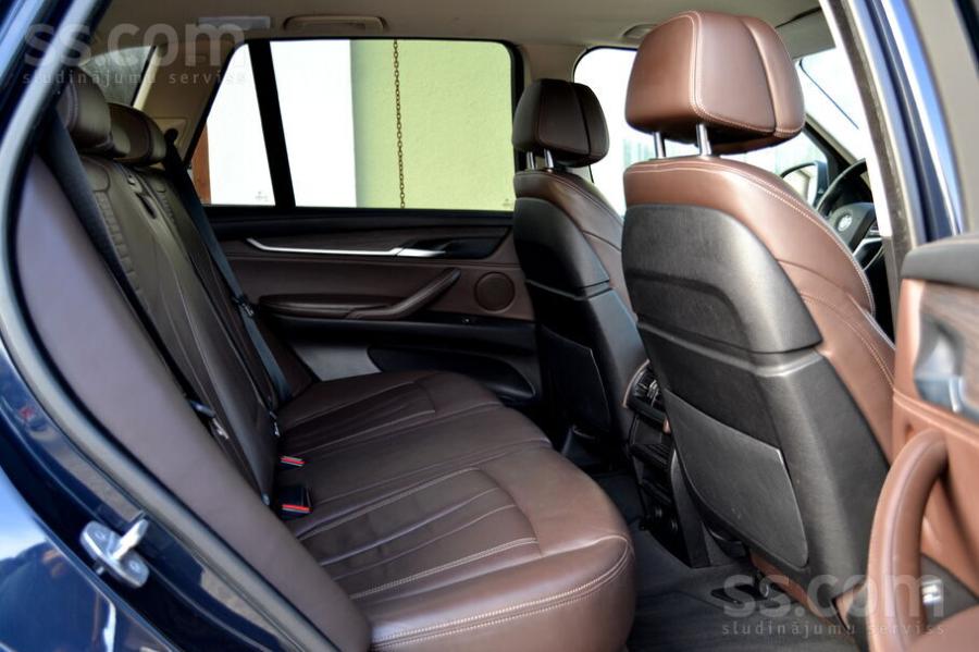 Zils BMW X5 2016 Tukums, ar dzinēja tilpumu 3.00 L un nobraukumu 238 tūkst. km par 18990 €, foto 33 vietnē AUTOMOTO.COM.LV