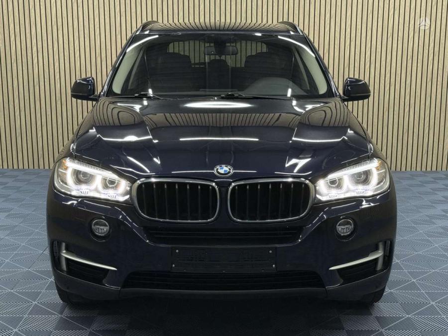 Blue BMW X5 2016 in Marijampole, with an engine capacity of 2.98 L and mileage of 210 thousand km for 14999 €, photo 5 on AUTOMOTO.COM.LV