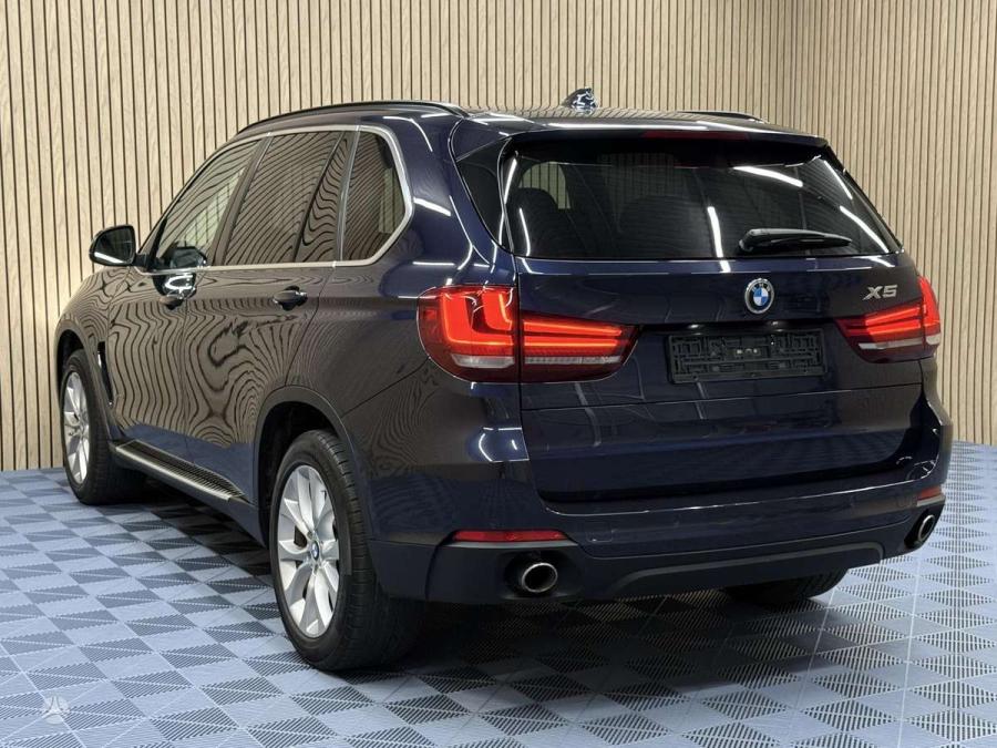 Blue BMW X5 2016 in Marijampole, with an engine capacity of 2.98 L and mileage of 210 thousand km for 14999 €, photo 7 on AUTOMOTO.COM.LV