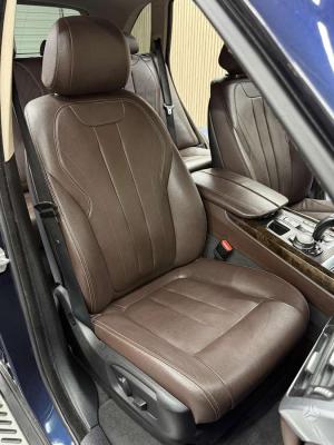 Blue BMW X5 2016 in Marijampole, with an engine capacity of 2.98 L and mileage of 210 thousand km for 14999 €, photo 17 on AUTOMOTO.COM.LV