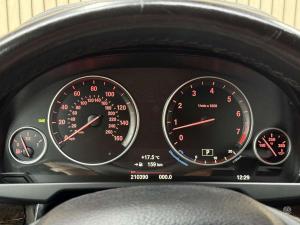 Blue BMW X5 2016 in Marijampole, with an engine capacity of 2.98 L and mileage of 210 thousand km for 14999 €, photo 28 on AUTOMOTO.COM.LV