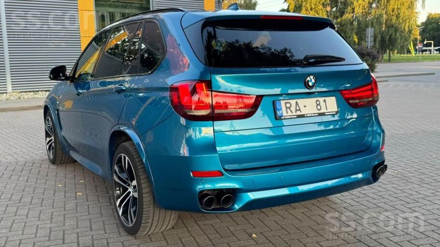 Blue BMW X5 2016 in Riga, with an engine capacity of 3.00 L and mileage of 176 thousand km for 26300 €, photo 4 on AUTOMOTO.COM.LV