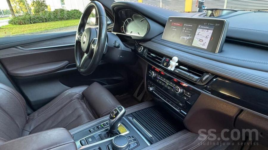 Blue BMW X5 2016 in Riga, with an engine capacity of 3.00 L and mileage of 176 thousand km for 26300 €, photo 9 on AUTOMOTO.COM.LV