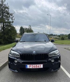 Blue BMW X5 2016 in Vilnius, with an engine capacity of 2.99 L and mileage of 267 thousand km for 22300 €, photo 8 on AUTOMOTO.COM.LV