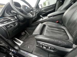 Blue BMW X5 2016 in Vilnius, with an engine capacity of 2.99 L and mileage of 267 thousand km for 22300 €, photo 13 on AUTOMOTO.COM.LV