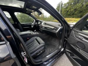Blue BMW X5 2016 in Vilnius, with an engine capacity of 2.99 L and mileage of 267 thousand km for 22300 €, photo 18 on AUTOMOTO.COM.LV
