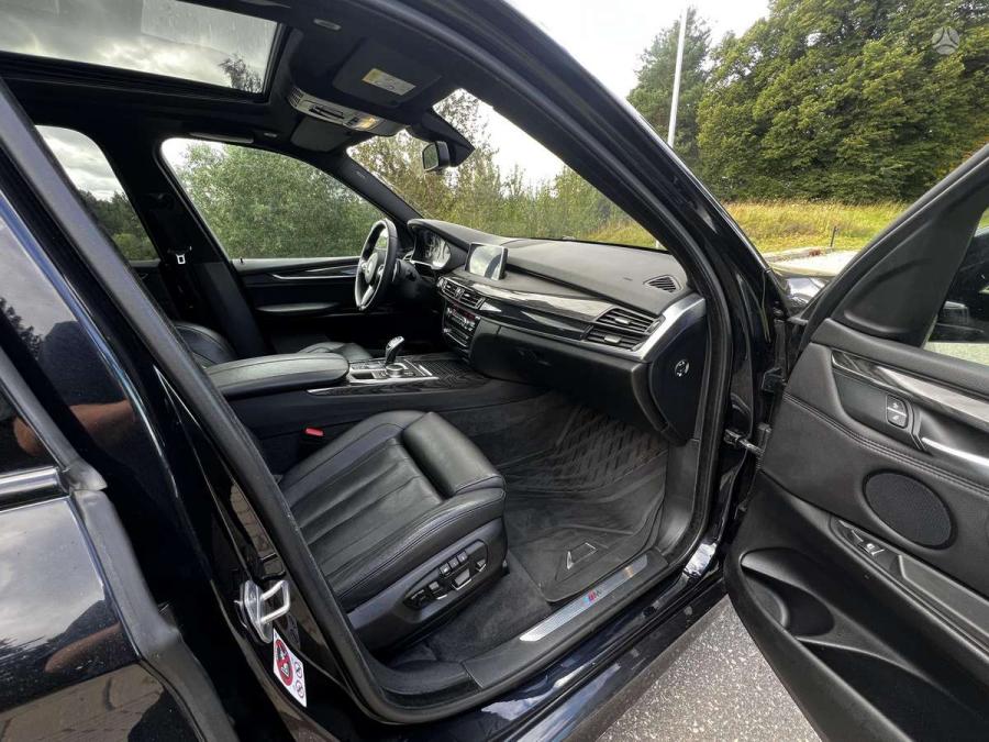 Blue BMW X5 2016 in Vilnius, with an engine capacity of 2.99 L and mileage of 267 thousand km for 22300 €, photo 18 on AUTOMOTO.COM.LV