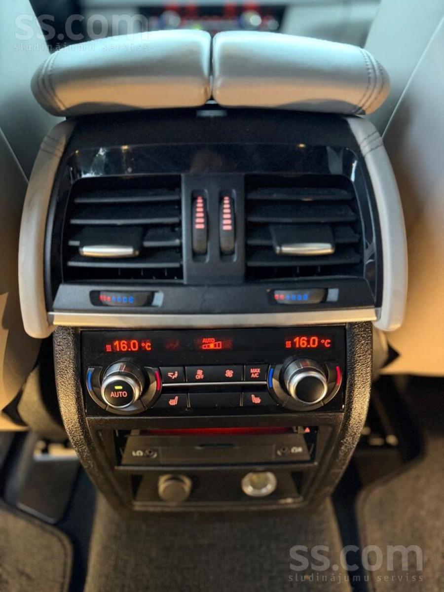 Zils BMW X5 2016 Jelgava, ar dzinēja tilpumu 4.40 L un nobraukumu 179 tūkst. km par 39995 €, foto 14 vietnē AUTOMOTO.COM.LV